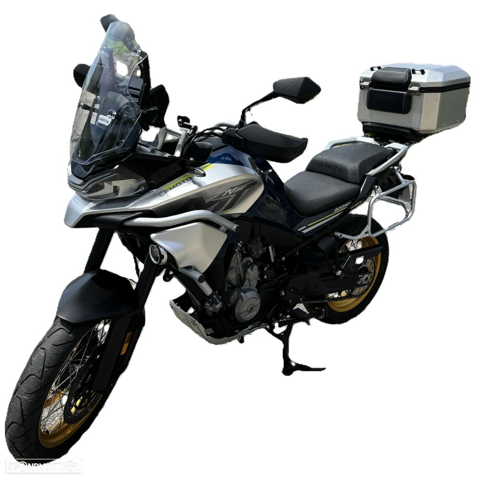 Usados CF Moto MT 800 - 9 500 EUR6 570 km, 2023 - Standvirtual