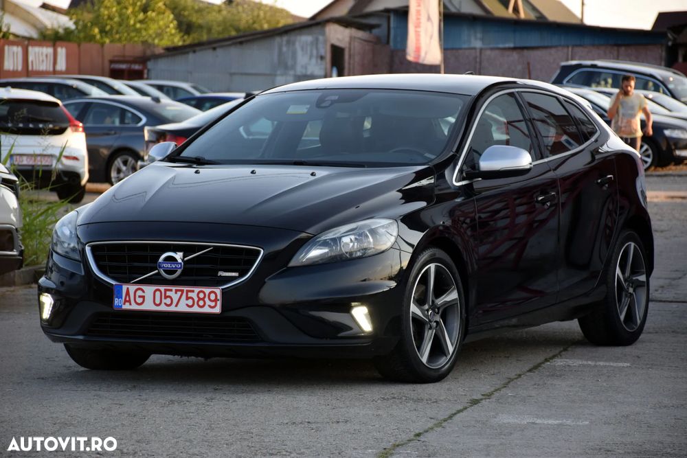 Second hand Volvo V40 - 7 499 EUR235 900 km - Autovit