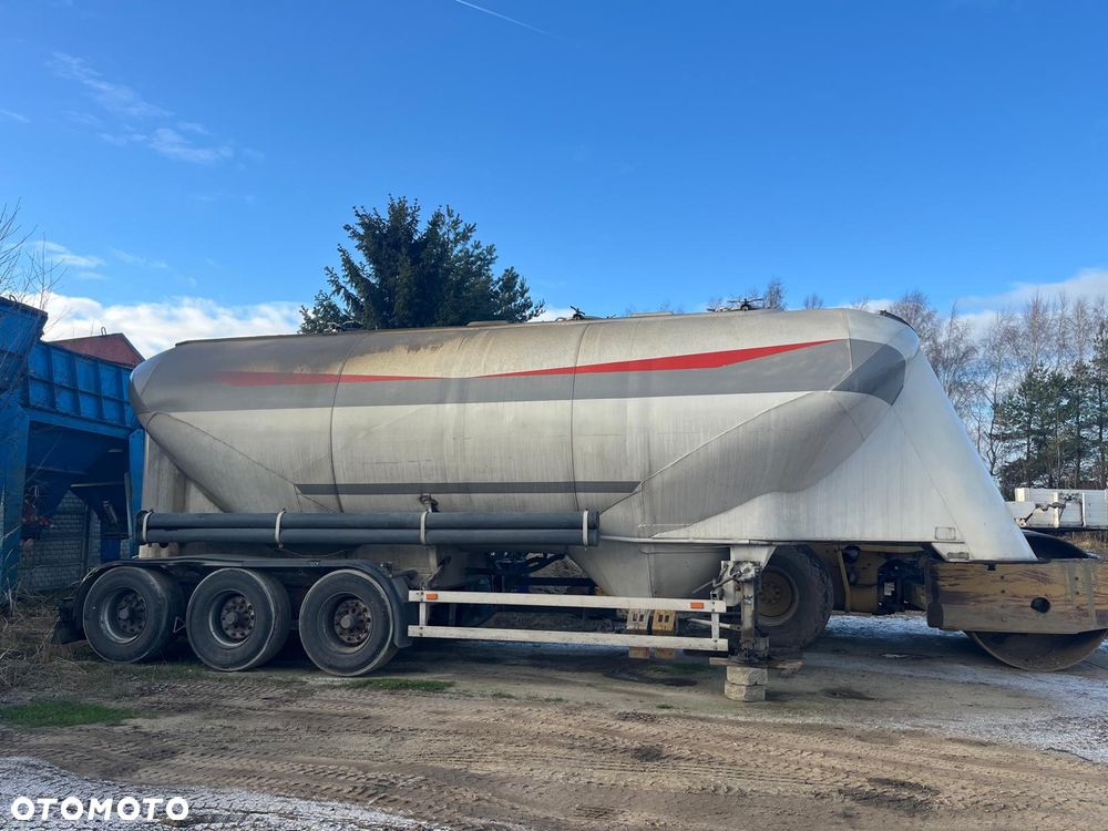 Używany Spitzer SF2436 1994 - 30 750 PLN - Otomoto.pl