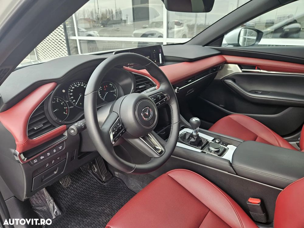 Nou Mazda 3 2025 - 29 839,81 EUR, 1 km - Autovit.ro