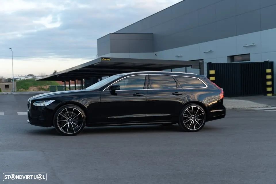 Usado Volvo V90 2021 - 35 999 EUR, 66 000 km - Standvirtual.com