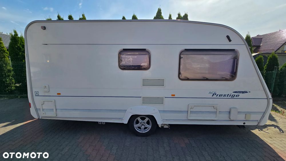 Używany SWIFT ACE Prestige Forty 2 2005 - 21 900 PLN - Otomoto.pl
