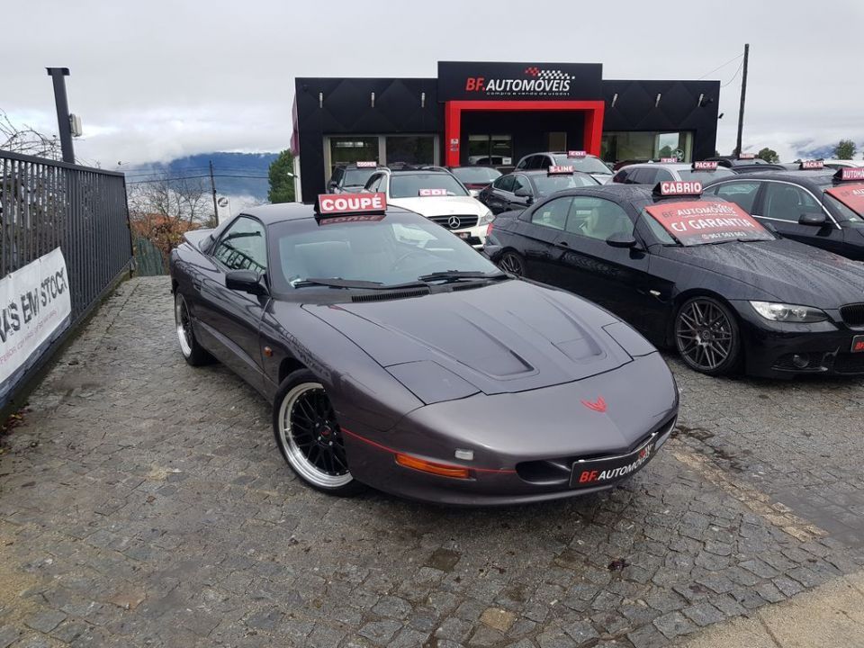 Usado Pontiac Fire Bird 1994 - 19 500 EUR, 113 181 km - Standvirtual.com