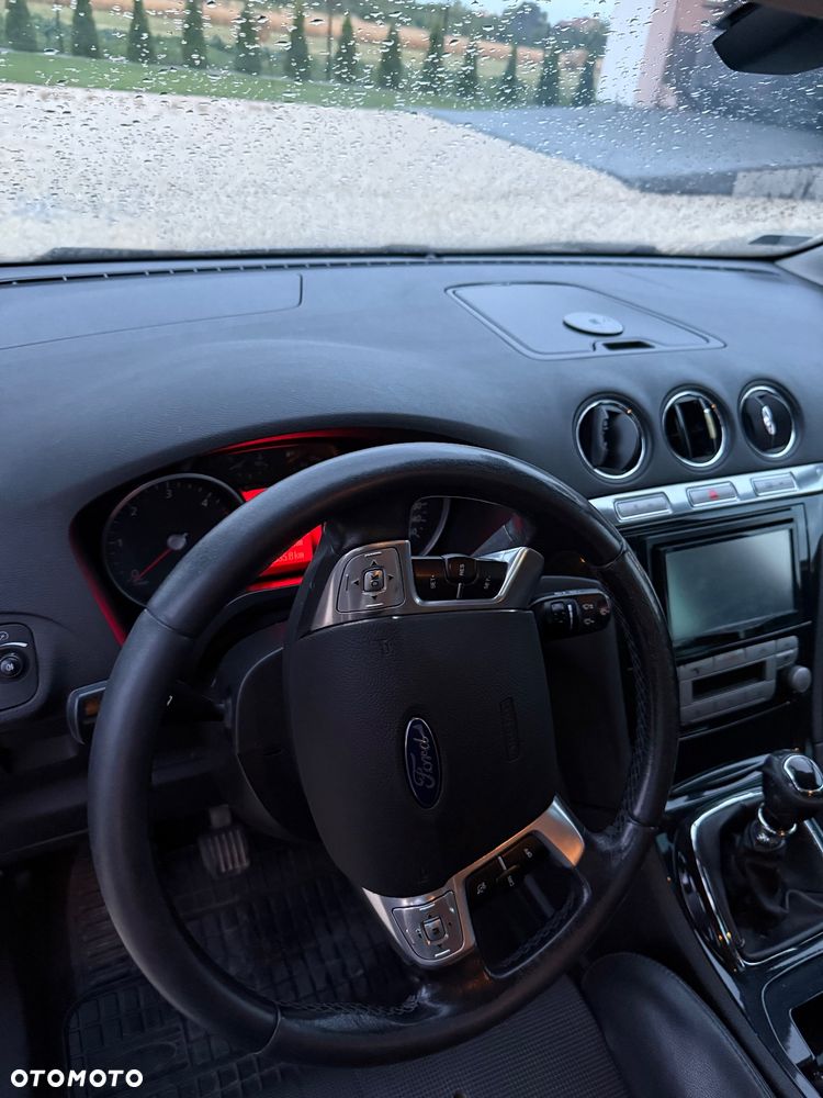 Używany Ford S-Max 2007 - 15 500 PLN, 334 000 km - Otomoto.pl