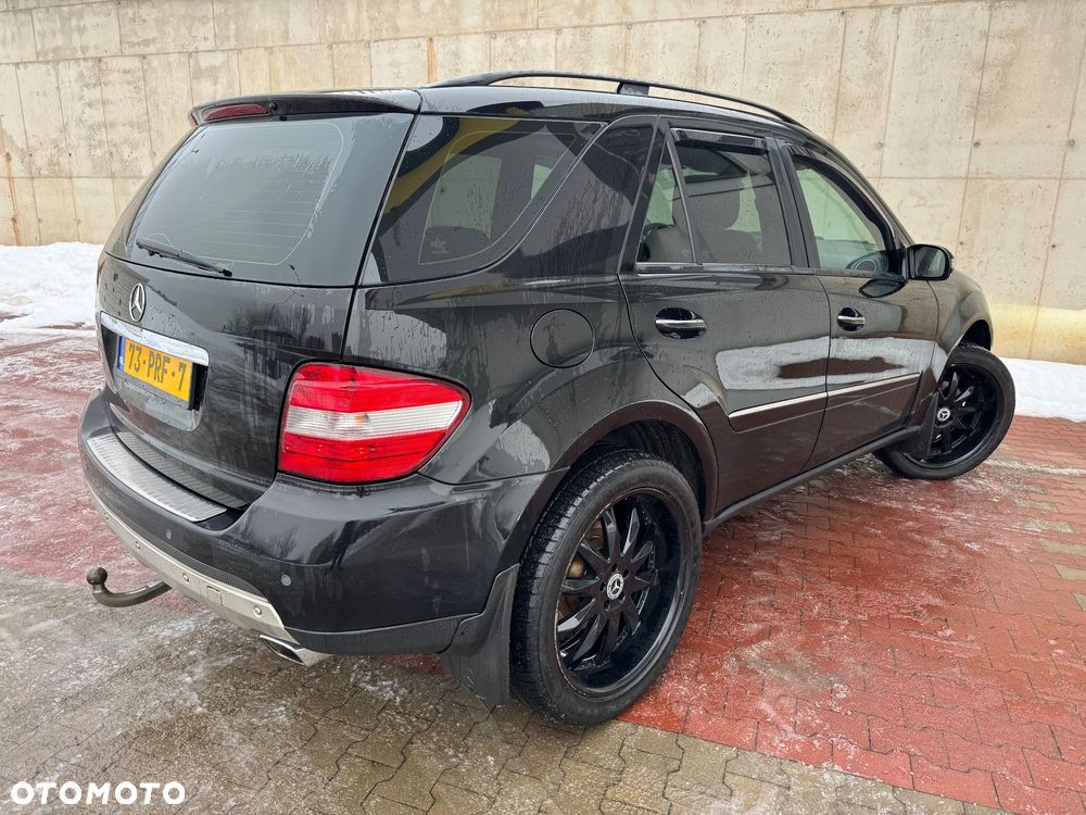 Używany Mercedes-Benz ML 2005 - 39 999 PLN, 280 000 km - Otomoto.pl