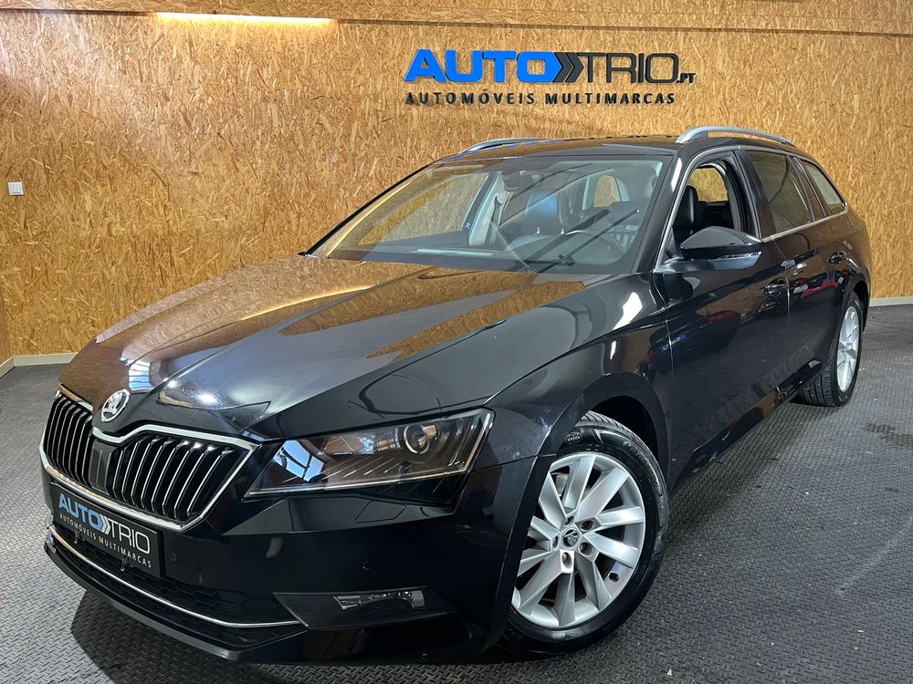 Usado Skoda Superb Break 2017 - 12 900 EUR, 279 000 km - Standvirtual.com