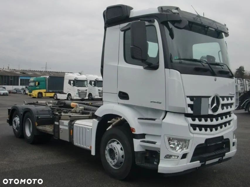 Używany Mercedes-Benz Arocs 2545/Hakowiec Niemiecki/Retarder 2021 - 489 ...