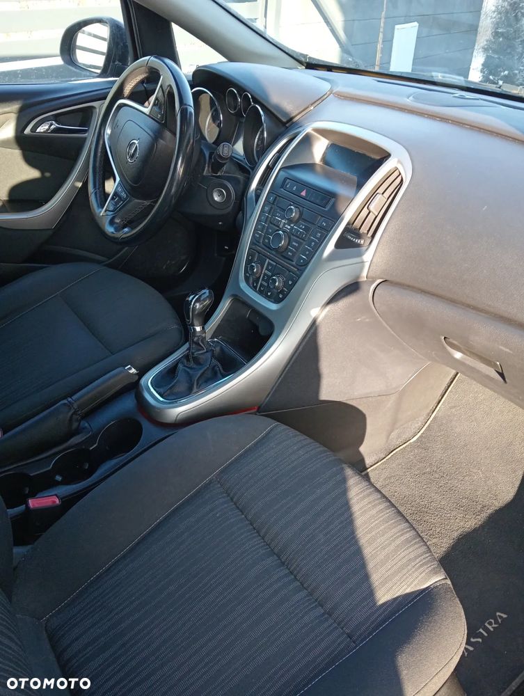 Używany Opel Astra 2010 - 17 800 PLN, 266 102 km - Otomoto.pl