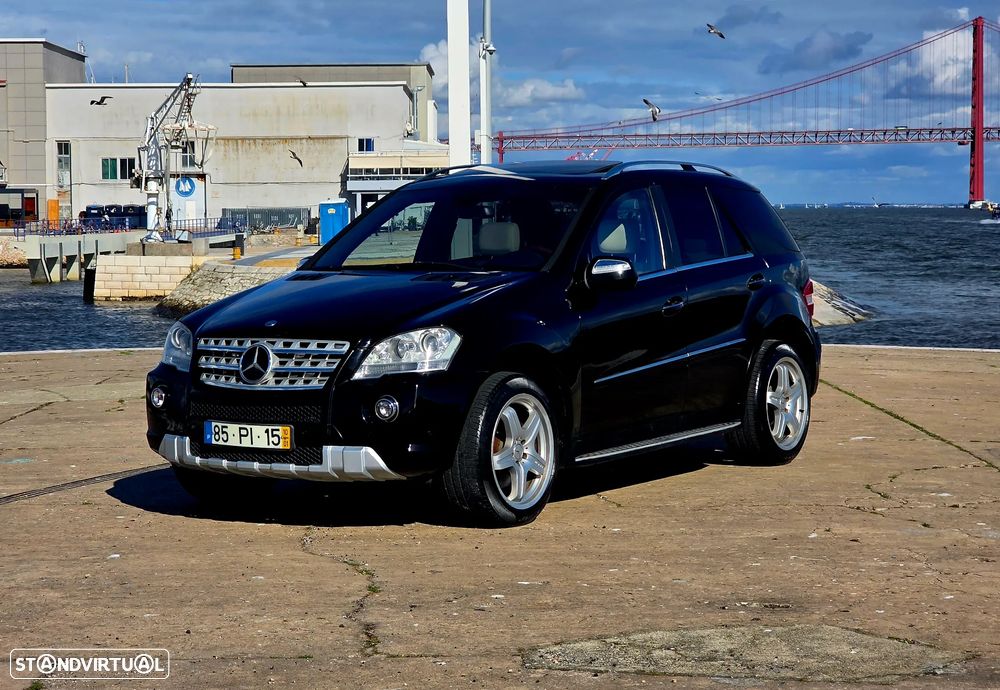 Usado Mercedes-Benz ML 450 2010 - 17 999 EUR, 220 000 km - Standvirtual.com