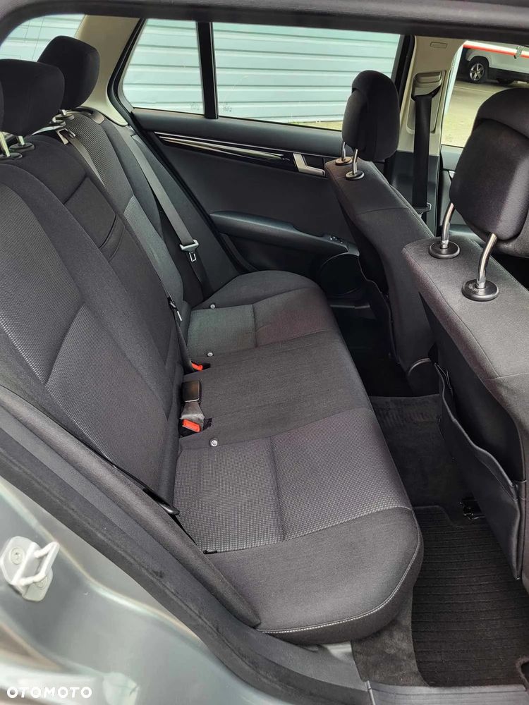 Używany Mercedes-Benz Klasa C 2011 - 18 900 PLN, 330 000 km - Otomoto.pl