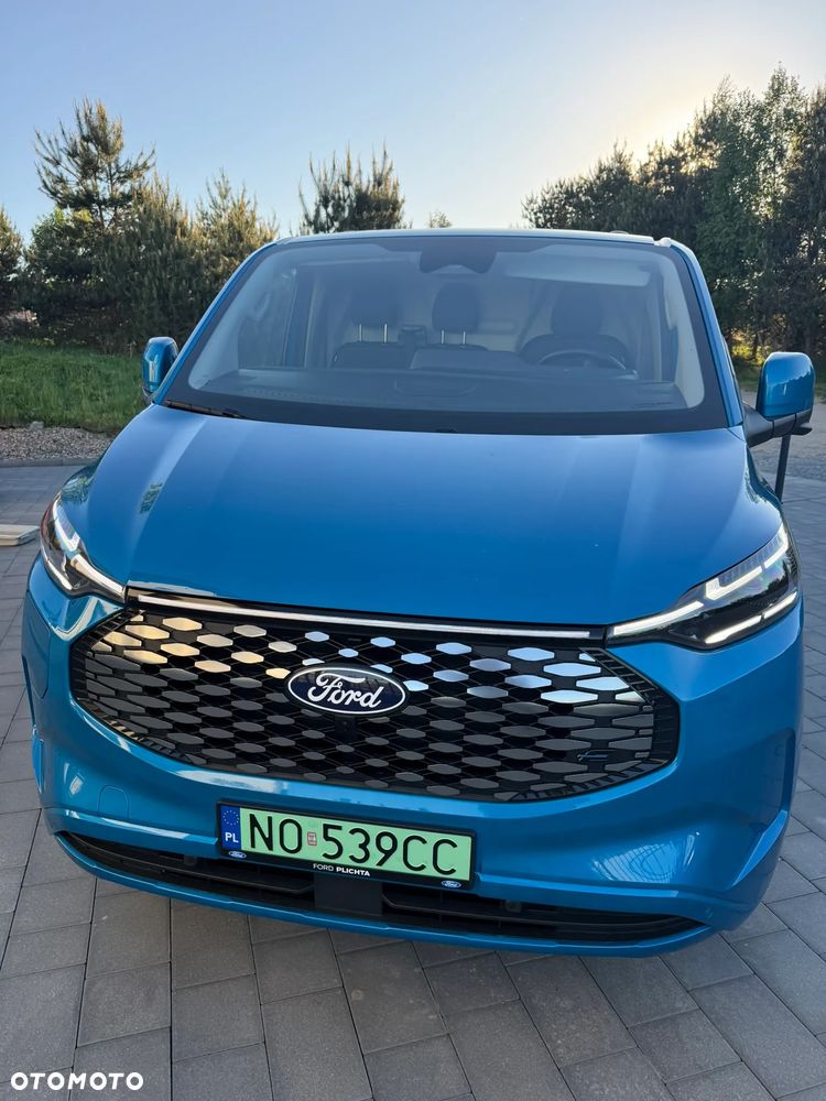 Używany Ford E – TRANSIT CUSTOM 2025 - 138 990 PLN, 15 531 km - Otomoto.pl