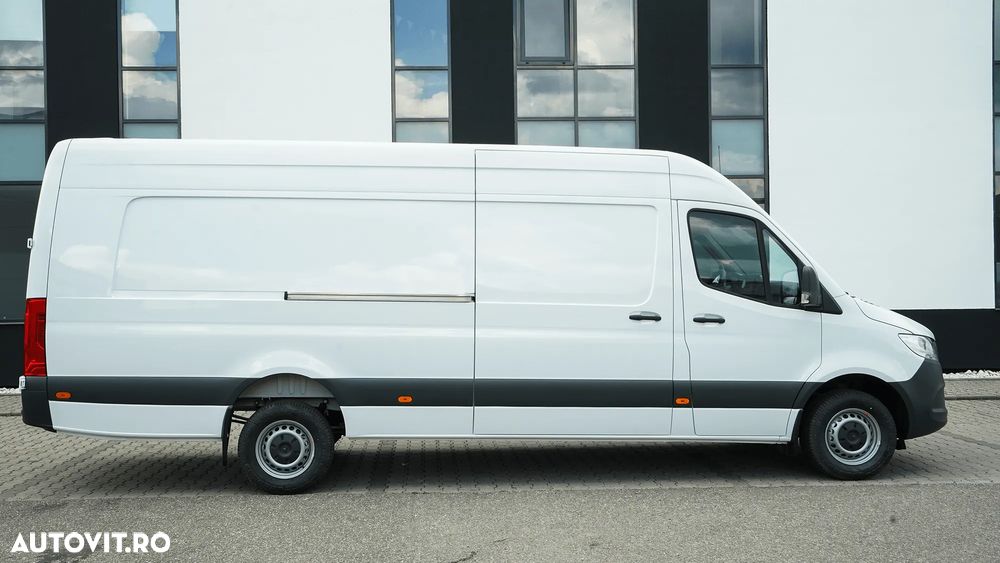 Nou Mercedes-Benz Sprinter Furgon 317 KA 2023 - 44 625 EUR, 2 km ...
