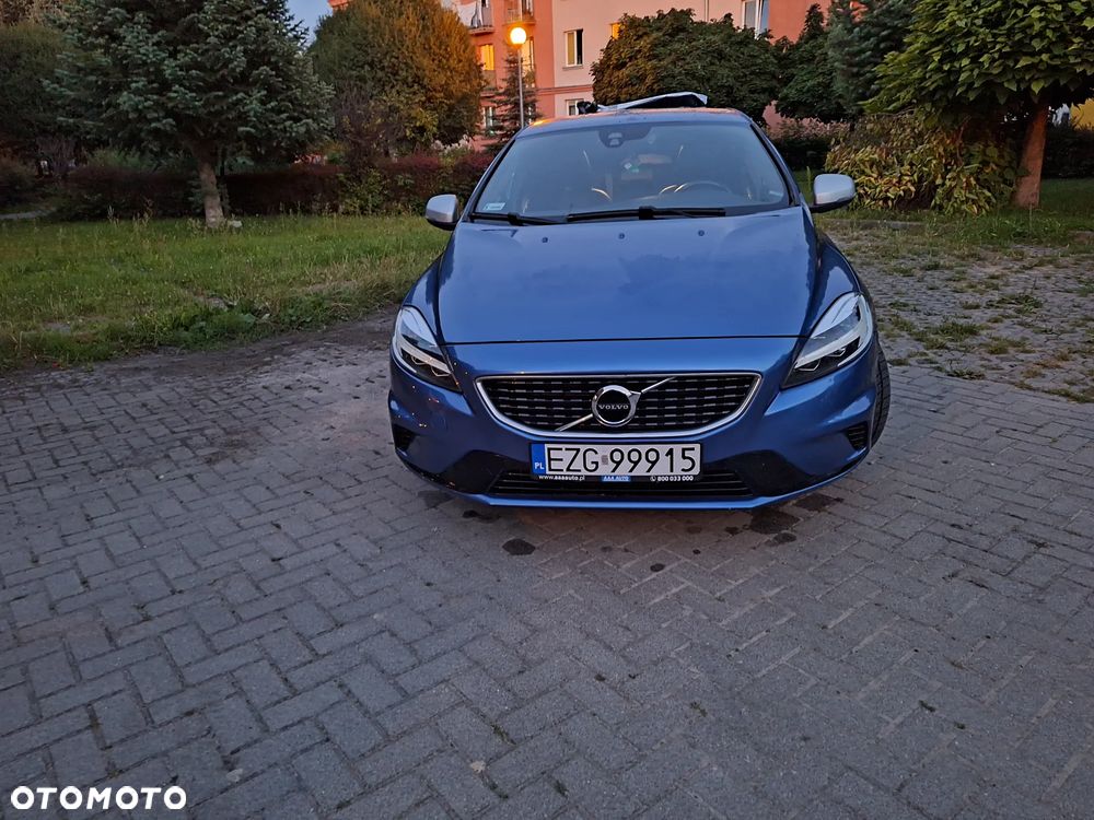 Używany Volvo V40 2017 - 55 000 PLN, 140 000 km - Otomoto.pl