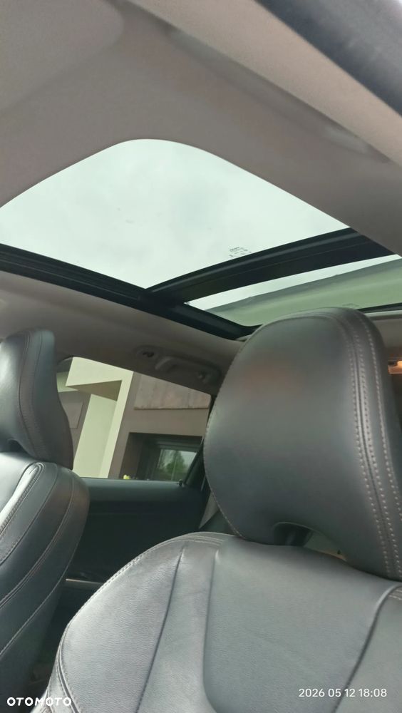Używany Volvo XC 60 2017 - 76 000 PLN, 125 000 km - Otomoto.pl