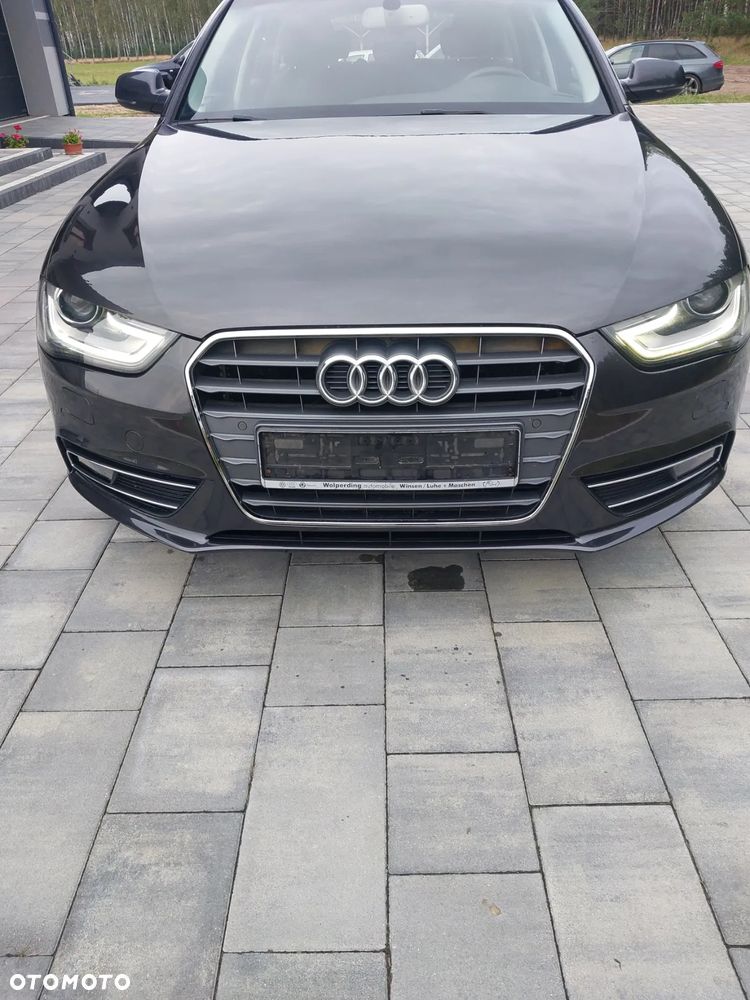 Używany Audi A4 2013 - 30 700 PLN, 271 600 km - Otomoto.pl