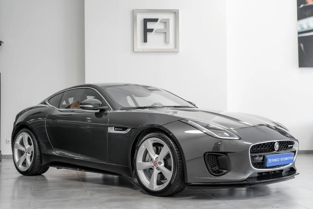 Usado Jaguar F-Type 2020 - 66 800 EUR, 15 000 km - Standvirtual.com