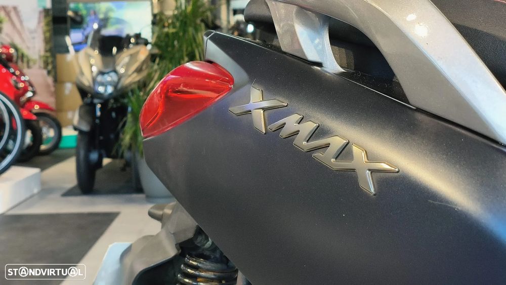 Usado Yamaha X-Max 2012 - 2 000 EUR - Standvirtual.com