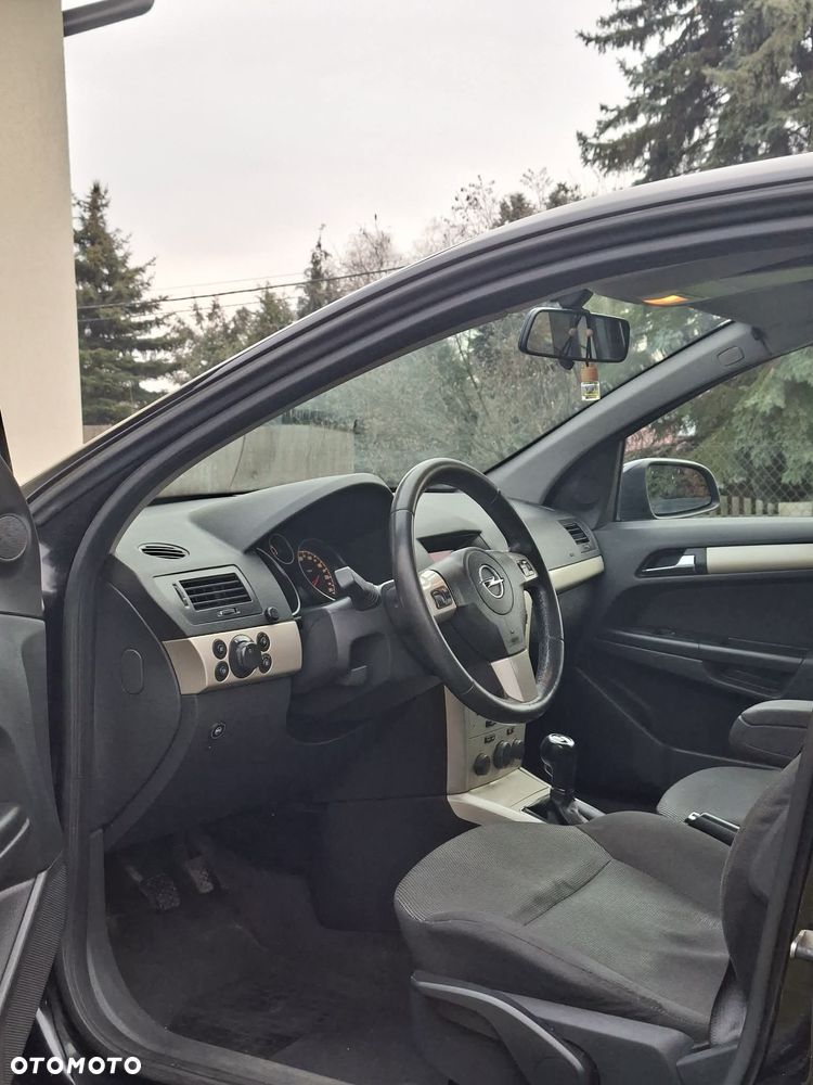 Używany Opel Astra 2008 - 7 800 PLN, 200 000 km - Otomoto.pl