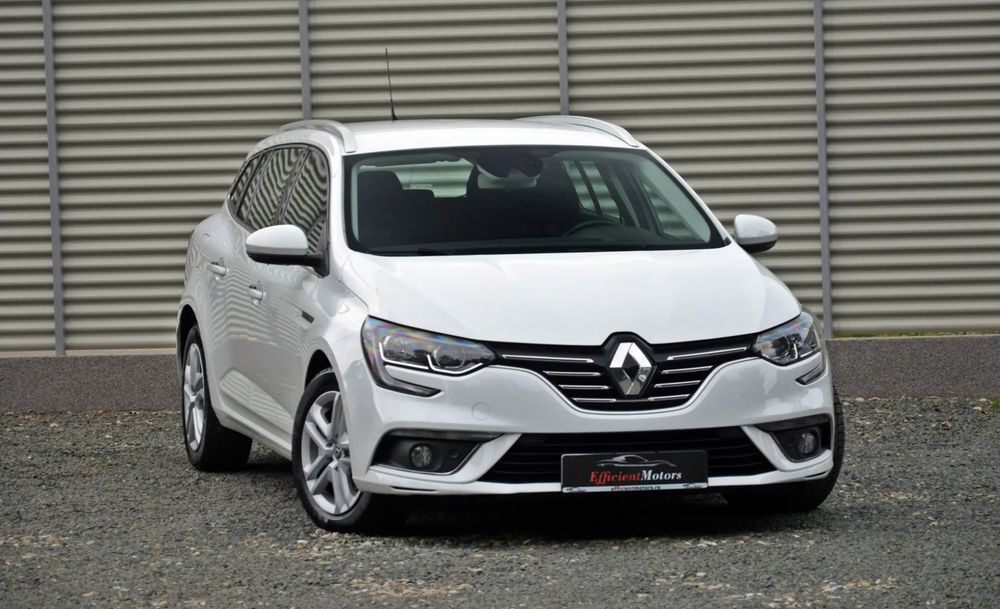 Utilizat Renault Megane 2019 - 9 990 EUR, 189 986 km - Autovit.ro