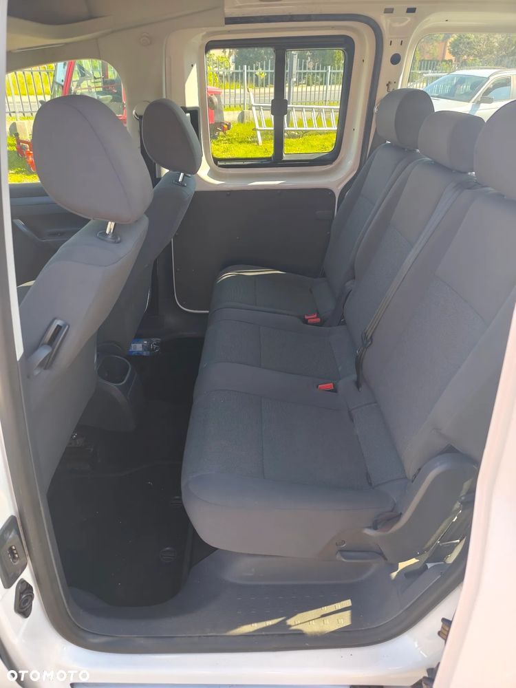 Używany Volkswagen Caddy 2015 - 26 000 PLN, 209 000 km - Otomoto.pl