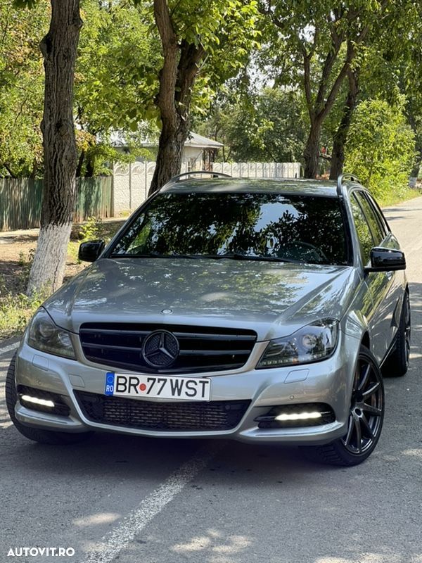 Second hand Mercedes-Benz C - 8 300 EUR, 263 000 km - Autovit