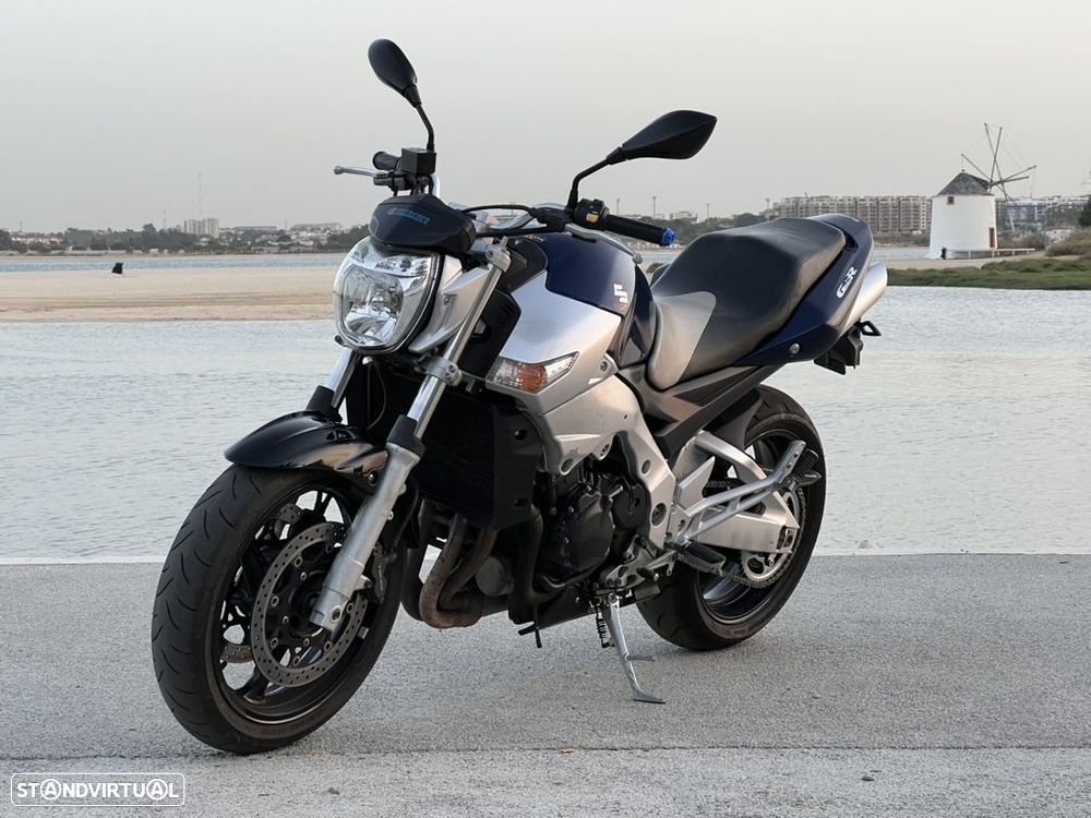 Usados Suzuki GSR - 3 850 EUR, 29 000 km, 2006 | Standvirtual