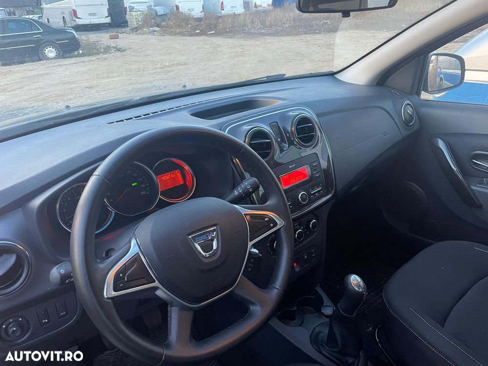 Second hand Dacia Logan - 7 500 EUR, 40 000 km - Autovit