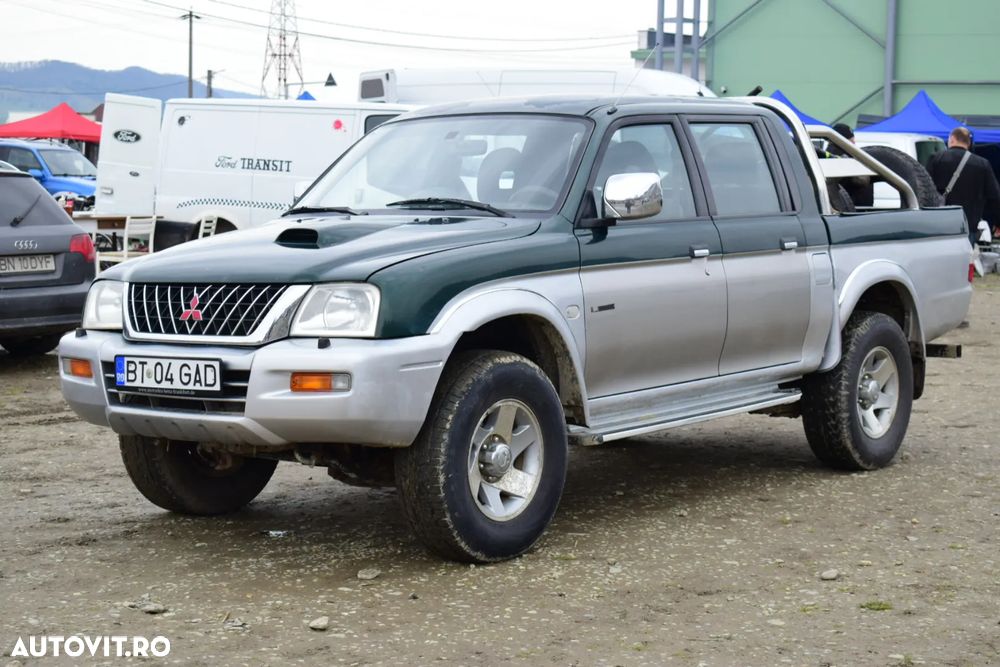 Second hand Mitsubishi L200 - 4 450 EUR, 281 341 km, 2004 - autovit.ro