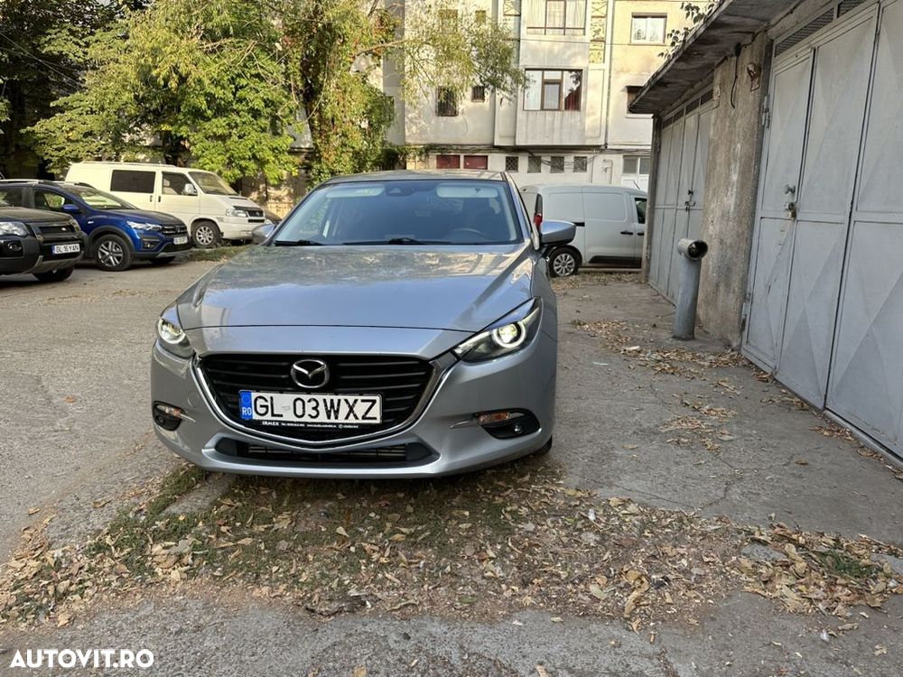 Second hand Mazda 3 - 11 100 EUR, 100 000 km - Autovit