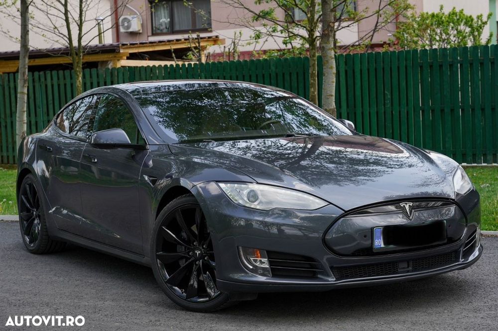 Second hand Tesla Model S - 25 000 EUR, 70 500 km, 2016 - autovit.ro