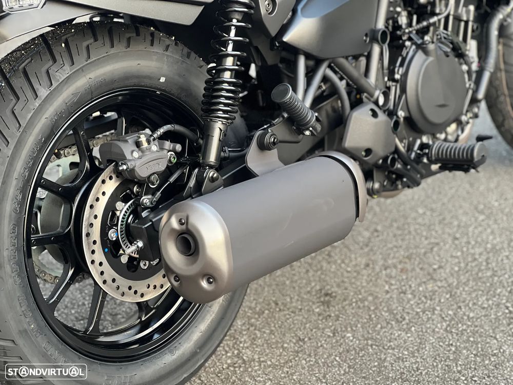 Novo Kawasaki Eliminator - 6 890 EUR, 1 km, 2024 - Standvirtual