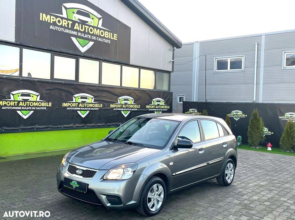 Second hand Kia Rio - 3 999 EUR, 143 000 km - Autovit