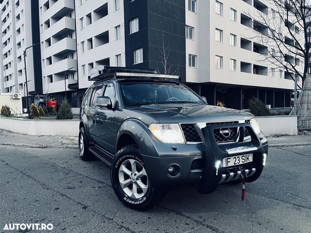 Second hand Nissan Pathfinder - 12 900 EUR, 292 000 km - Autovit