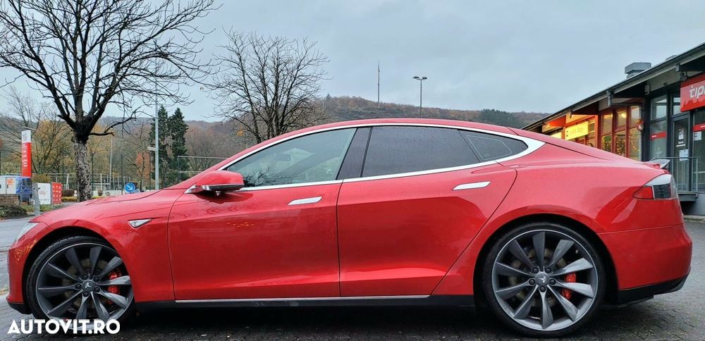 Second hand Tesla Model S - 39 900 EUR, 139 000 km - Autovit