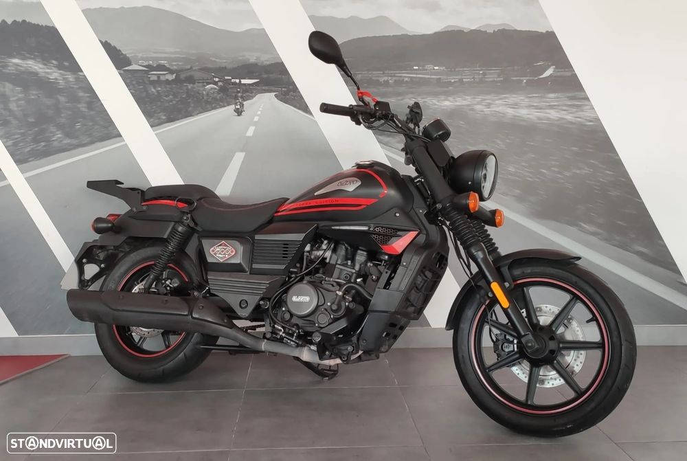 Usados UM Renegade - 2 250 EUR, 12 000 km, 2020 | Standvirtual