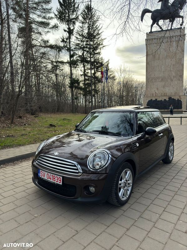 Second hand Mini Cooper - 6 250 EUR, 129 000 km - Autovit