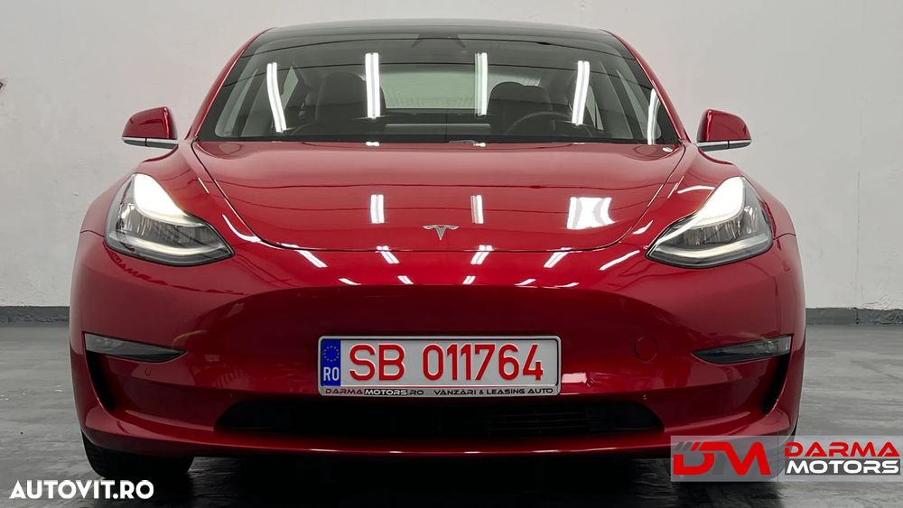 Second hand Tesla Model 3 - 32 844 EUR, 66 000 km - Autovit