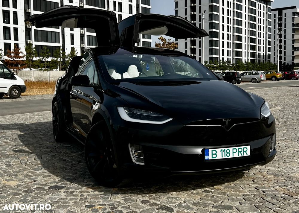 Second hand Tesla Model X - 47 990 EUR, 145 000 km - Autovit