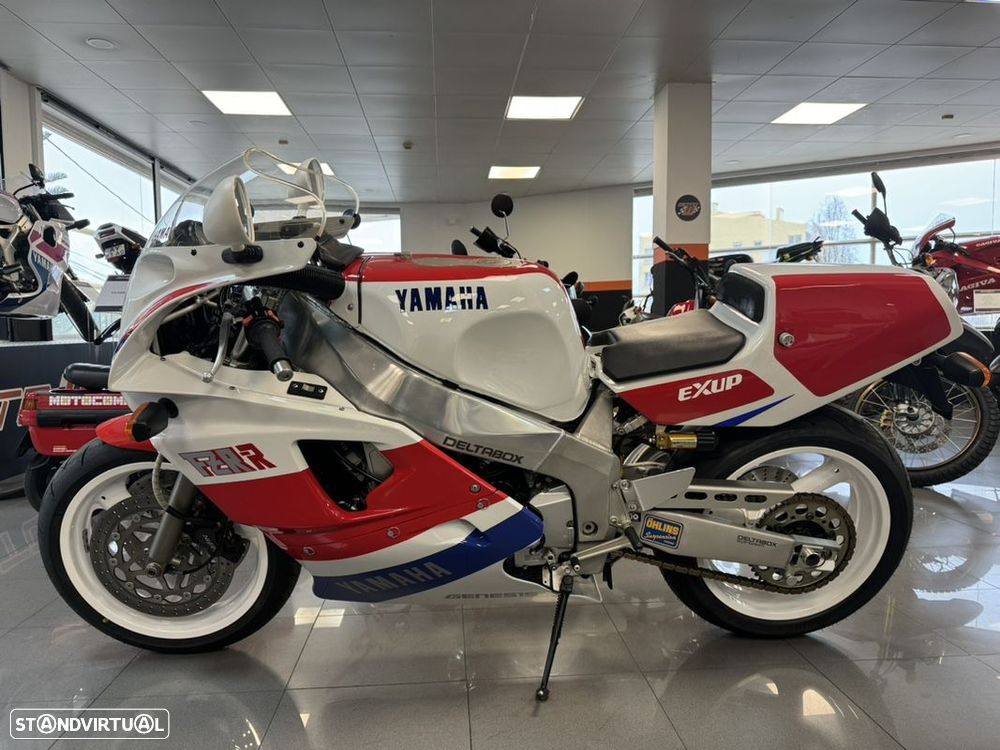 Usados Yamaha FZR - 45 000 EUR, 3 329 km, 1989 - Standvirtual