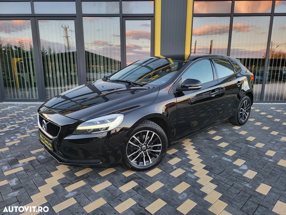 Second hand Volvo V40 - 12 450 EUR, 191 000 km - Autovit