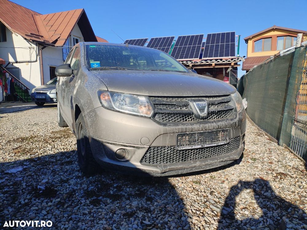 Second hand Dacia Sandero - 3 200 EUR, 47 000 km - Autovit