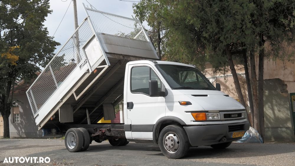 Second hand Iveco Daily - 7 650 EUR, 133 000 km, 2003 - autovit.ro