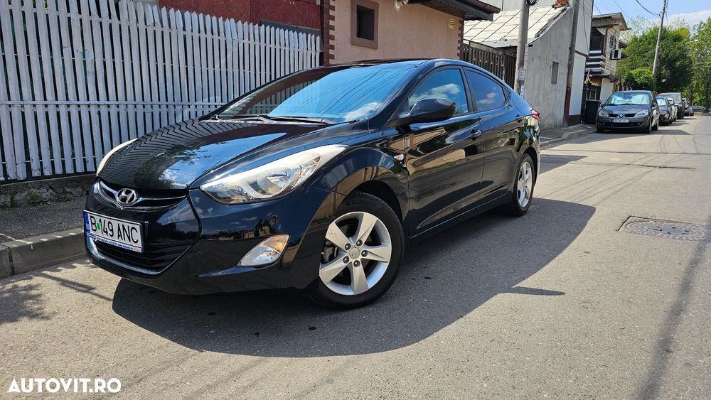 Second hand Hyundai Elantra - 7 000 EUR, 53 000 km - Autovit
