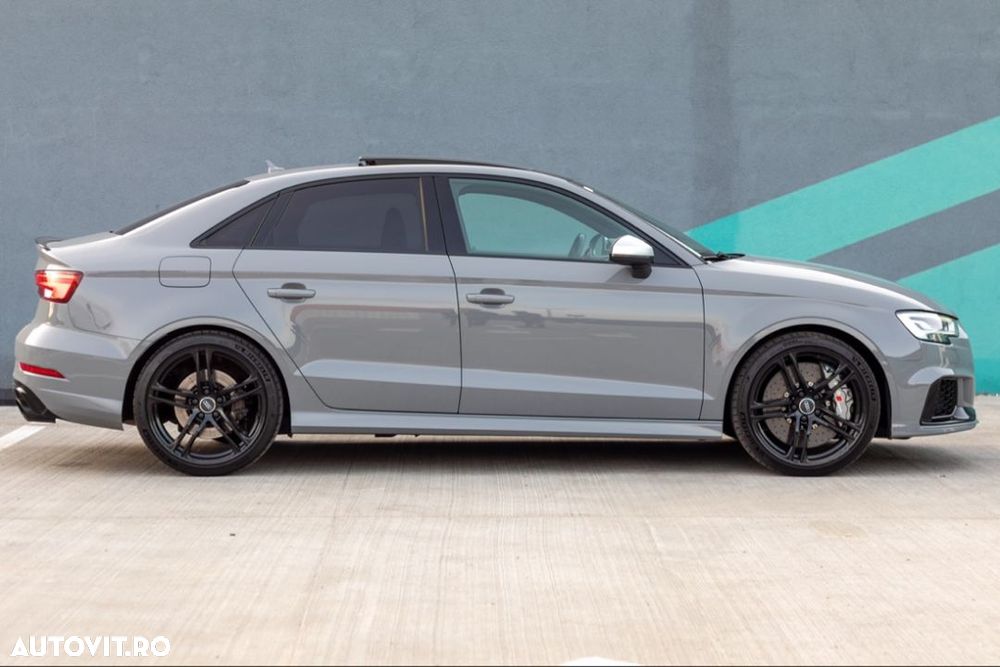 Second hand Audi RS3 - 48 000 EUR, 86 000 km, 2018 - autovit.ro