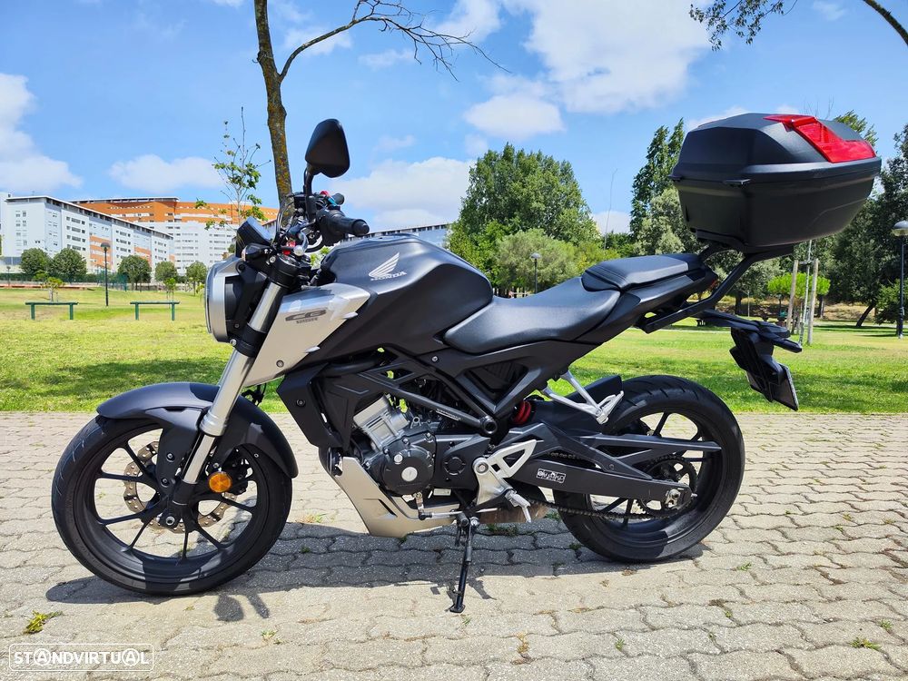 Usados Honda CB - 4 190 EUR, 8 500 km, 2020 | Standvirtual