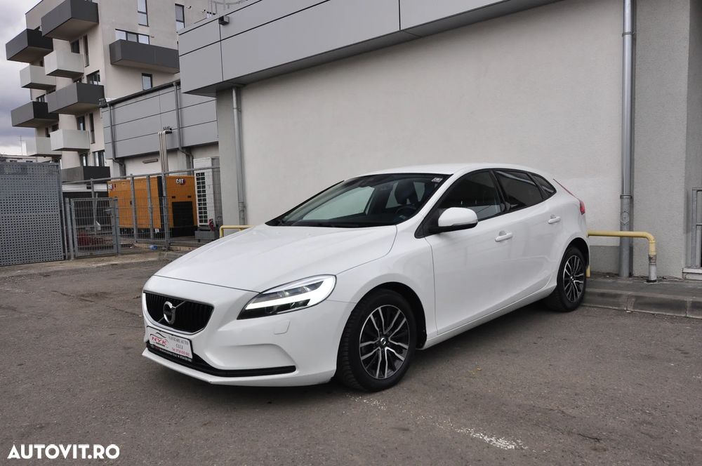 Second hand Volvo V40 - 11 500 EUR, 206 700 km - Autovit
