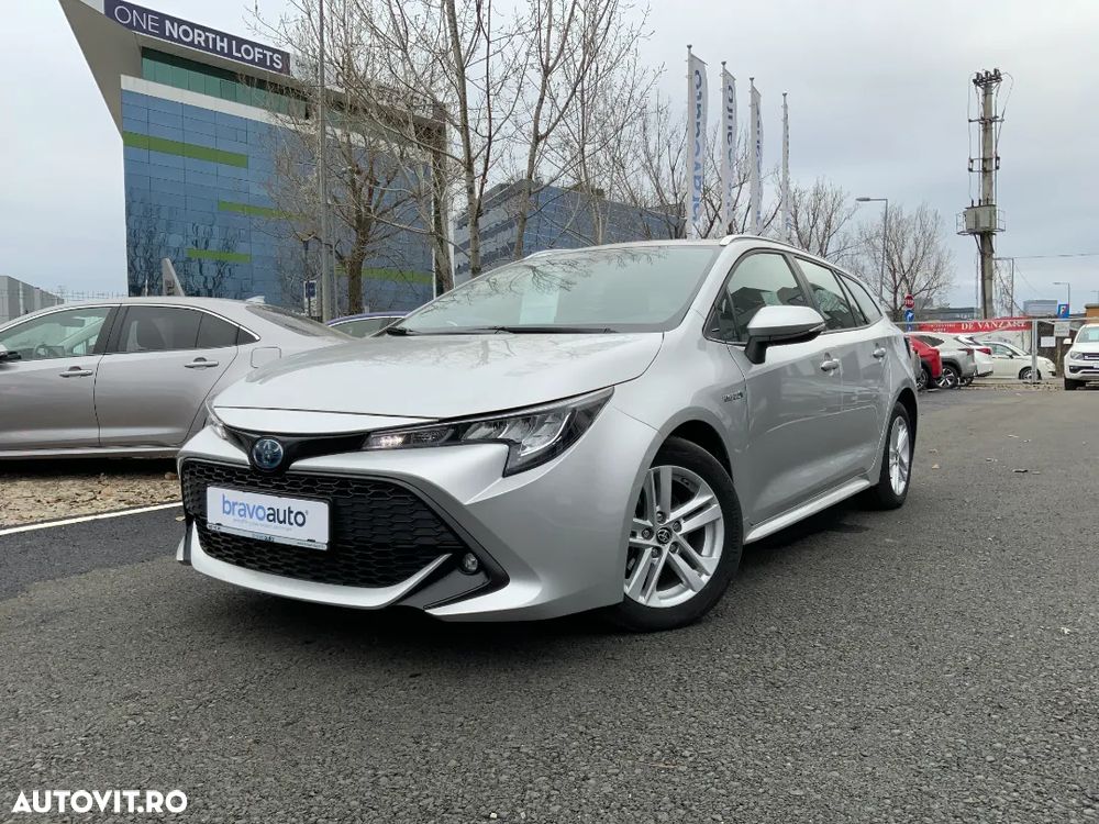 Second hand Toyota Corolla - 25 500 EUR, 49 030 km, 2020 - autovit.ro