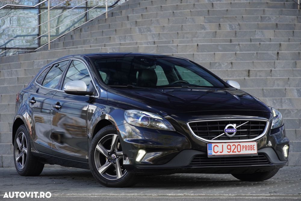 Second hand Volvo V40 - 9 350 EUR, 208 544 km - Autovit
