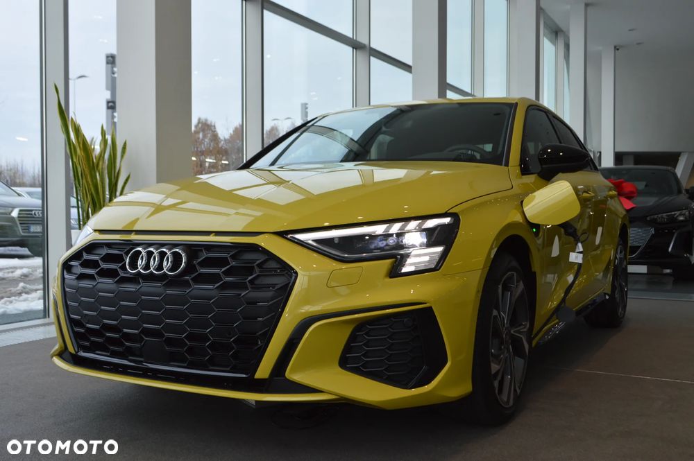Nowe Audi A3 - 187 000 PLN, 10 km - Otomoto