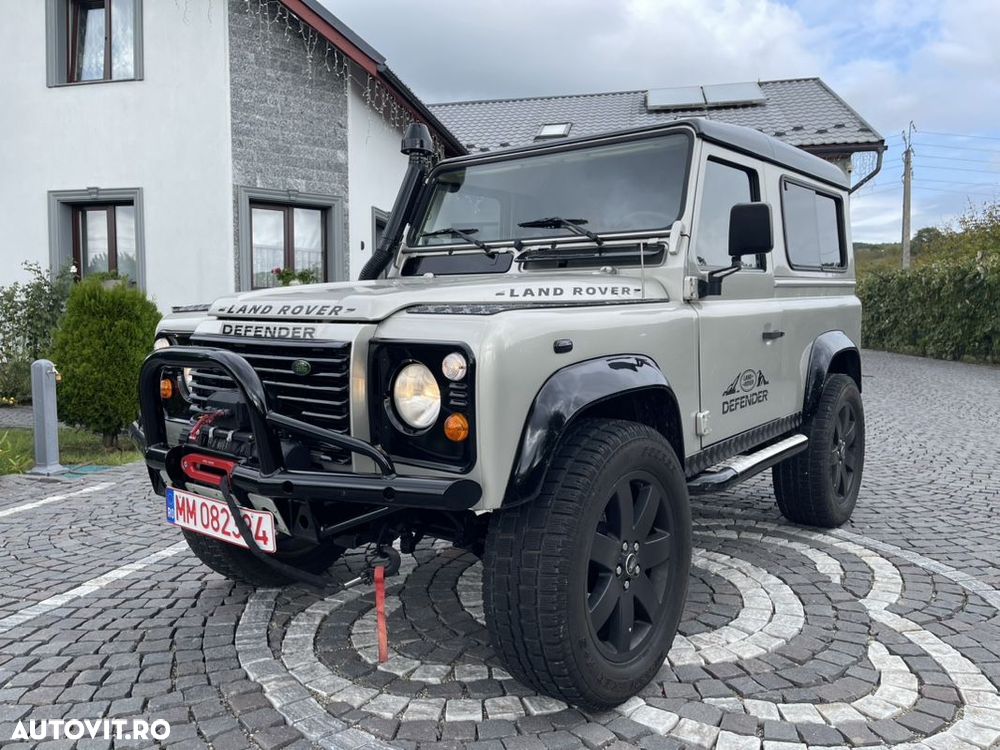 Second hand Land Rover Defender - 34 900 EUR, 189 000 km, 2006 - autovit.ro